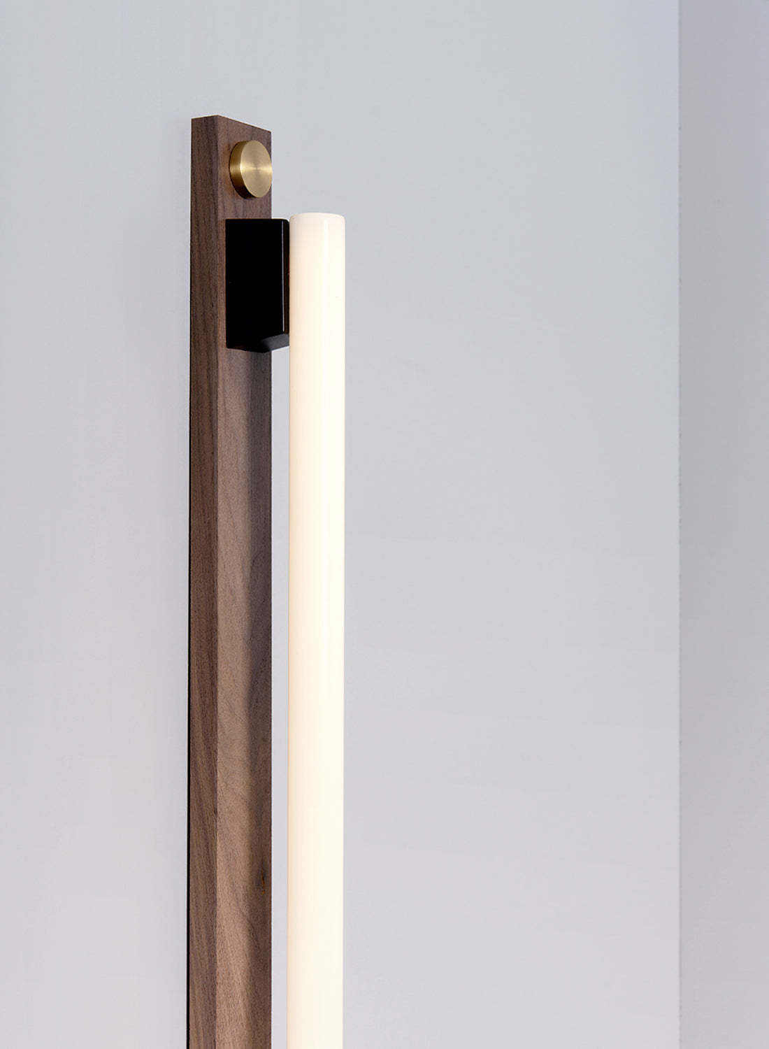 LINESTRA 110 walnut | Wall Light – Lighting Fixtures